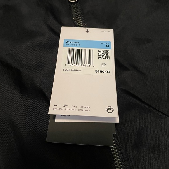 Nike | Jackets & Coats | Nwt Nike Sportswear Essential Se Loose Reversible Varsity Bomber Jacket ...